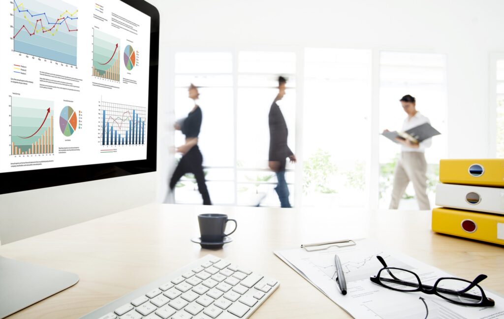 Month End Reporting - A Complete Overview by Datarails